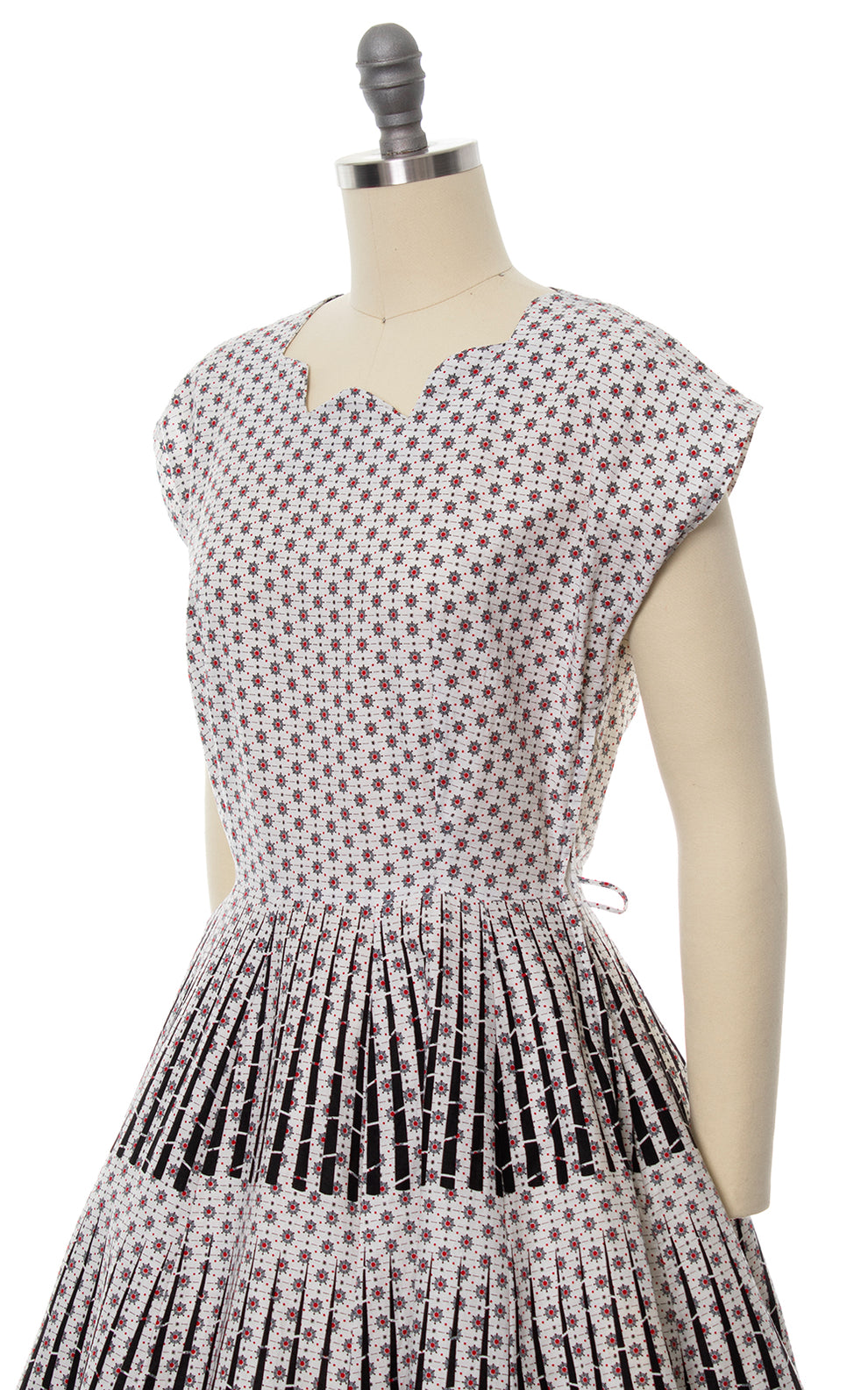 1950s Atomic Striped Cotton Dress | small – Birthday Life Vintage