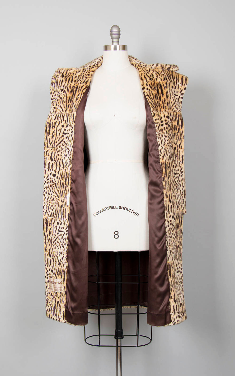 💐 SPRING CLEAROUT 💐 1960s Leopard Print Faux Fur Coat | medium ...